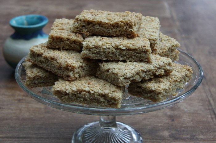 The Best Ever Traditional Flapjack Recipe – lovinghomemade